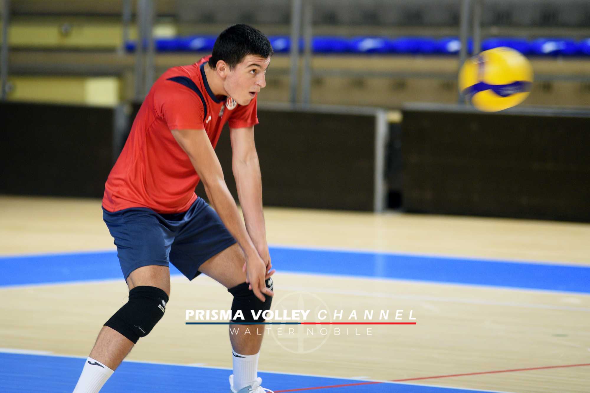 ANDREOPOULOS CHARALAMPOS RAGGIUNGE TARANTO. TEAM QUASI AL COMPLETO - Prisma Taranto Volley