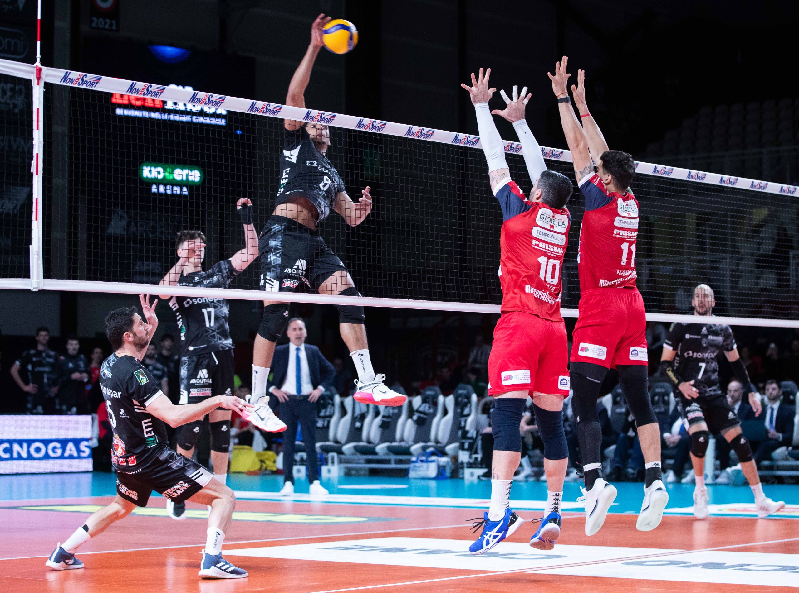 Taranto incerottata cade sul campo di Padova - Prisma Taranto Volley